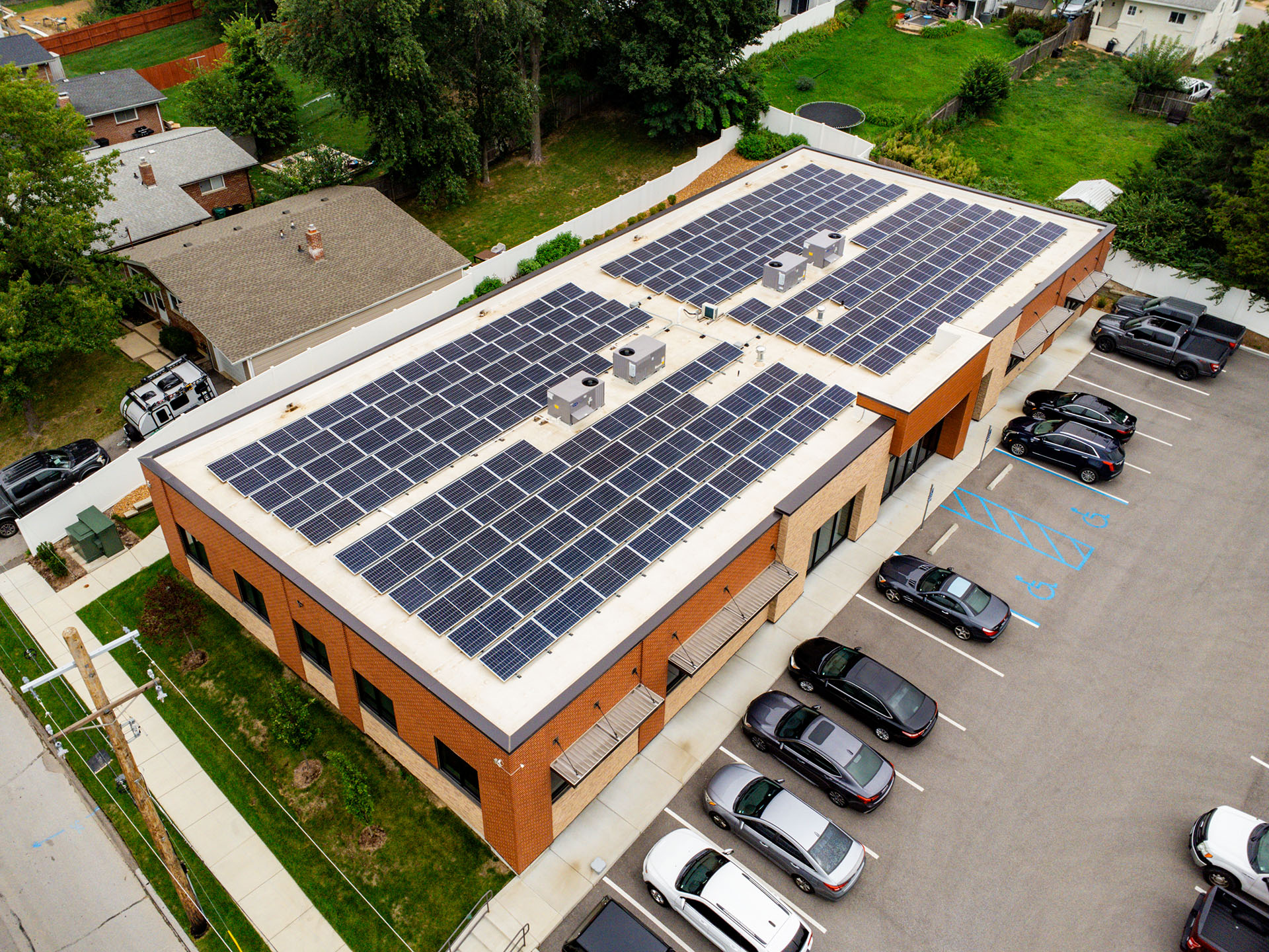 Solar for Small Business in Illinois and Missouri | StraightUp Solar
